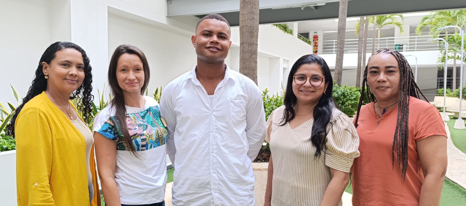 Nosotros | DKLJ Bufete Contadores